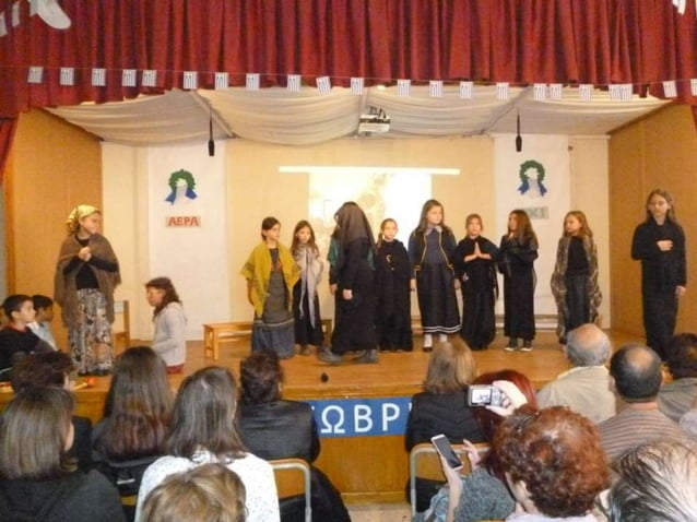 ΟΙ ΜΑΘΗΤΕΣ ΤΗΣ Γ΄ ΤΑΞΗΣ ΠΑΡΟΥΣΙΑΖΟΥΝ ΤΗ ΓΙΟΡΤΗ ΤΗΣ 28ης ΟΚΤΩΒΡΙΟΥ | PPTX