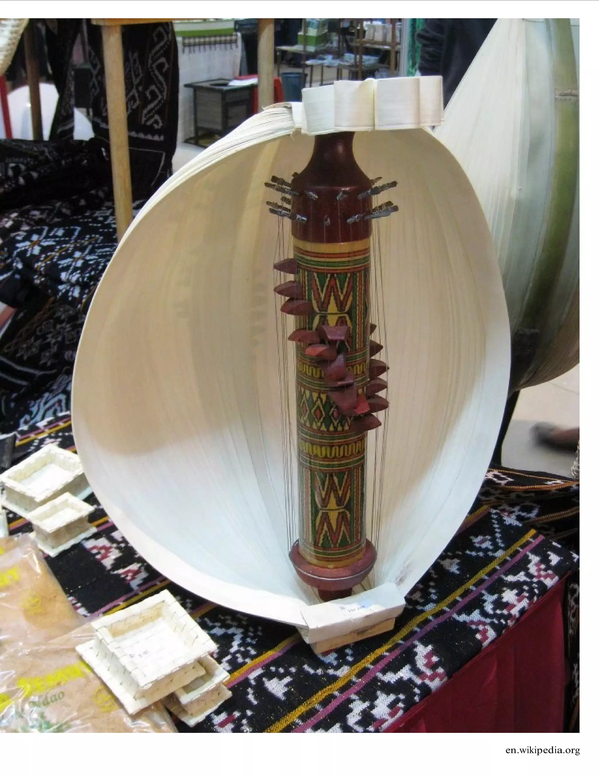 11 alat musik tradisional di indonesia beserta asal daerahnya | PDF