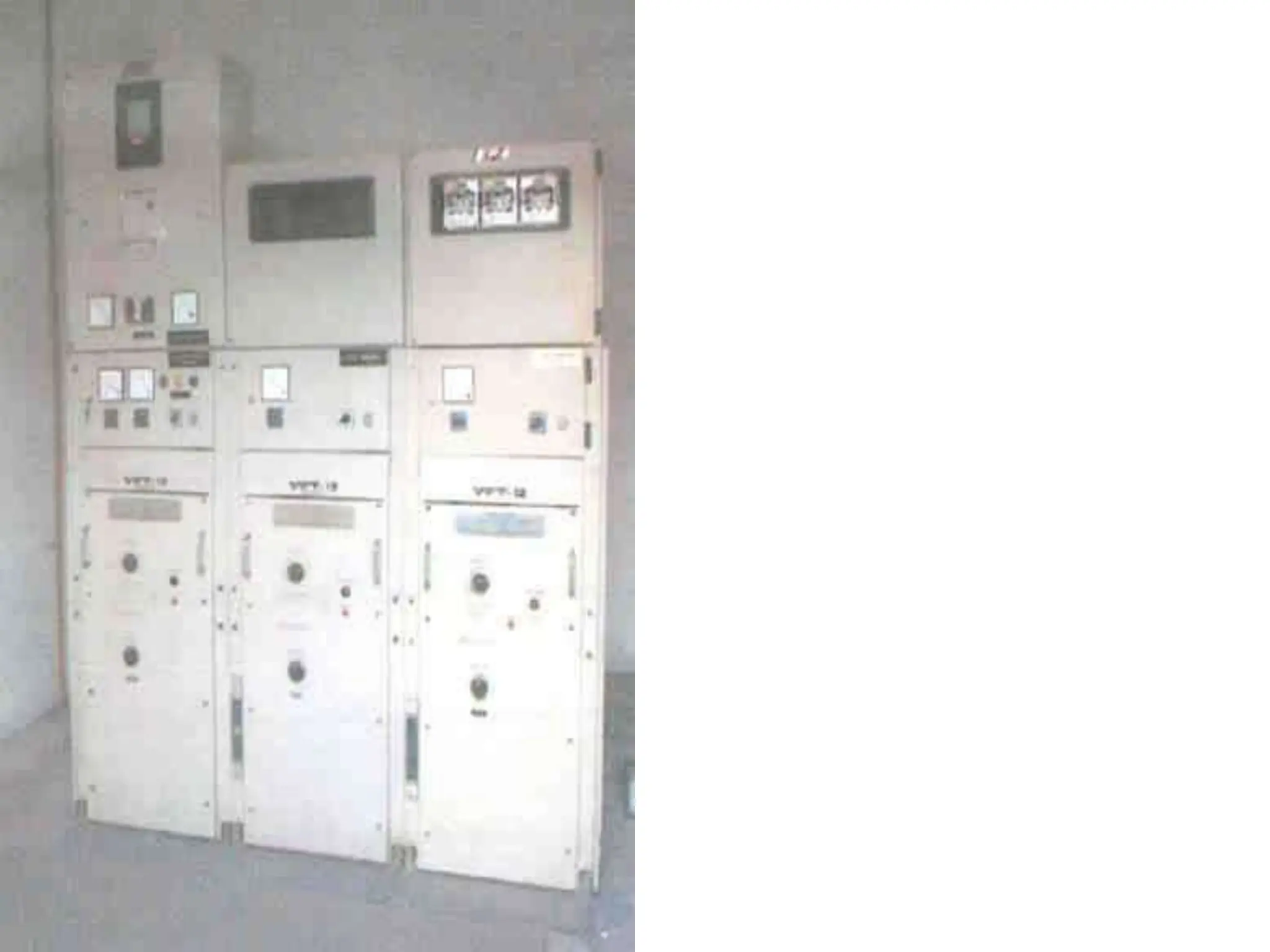 11KV CIRCUIT BREAKERS.ppt