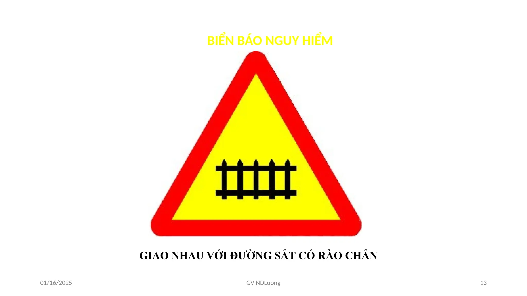 [123doc] - giao-an-ly-thuyet-luat-giao-thong-duong-bo-bai-hoc-he-thong-bao-hieu-duong-bo.pptx