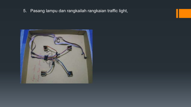 Penyusunan Program Percobaan Traffic Light dengan ATMega16 dan Bascom-AVR | PPT
