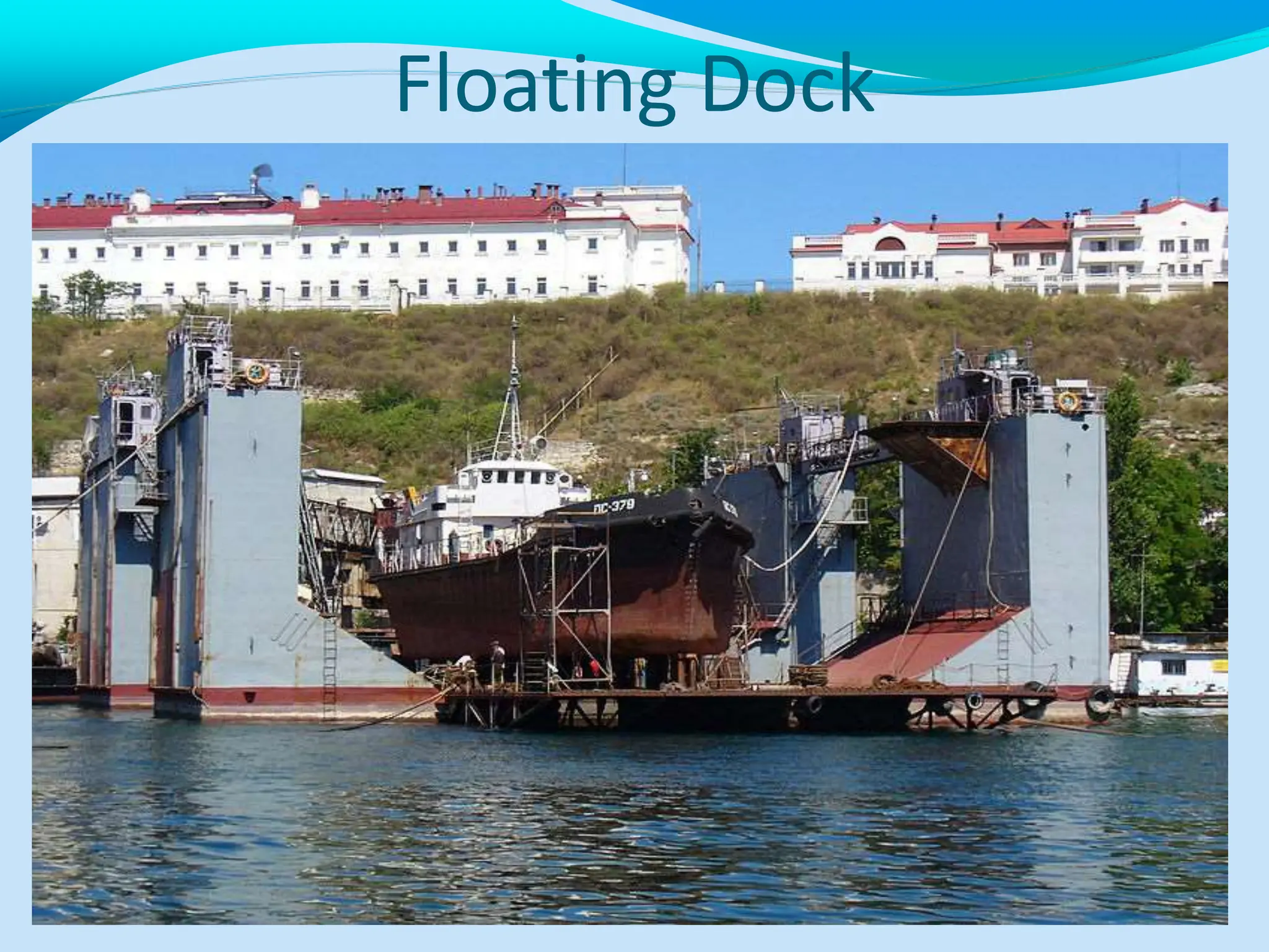 195925358-Harbour-and-Jetty-Structures (1).ppt