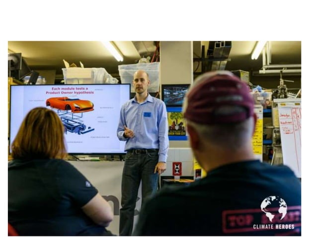 1 Build Open Source Car Scrum - Dwika V1.pptx