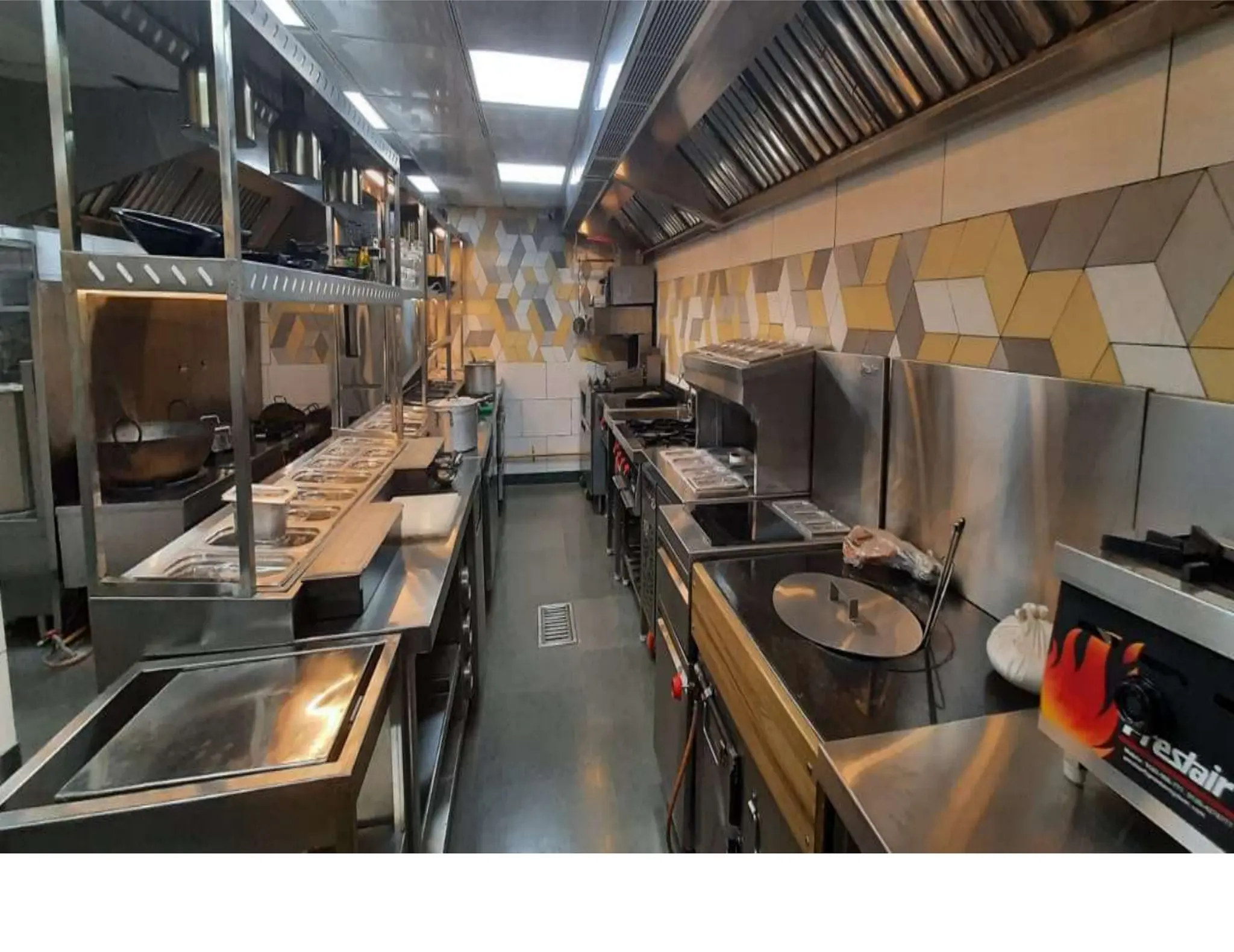 PRESTAIR MANUFACTURER OF DISPLAY COUNTER | PDF