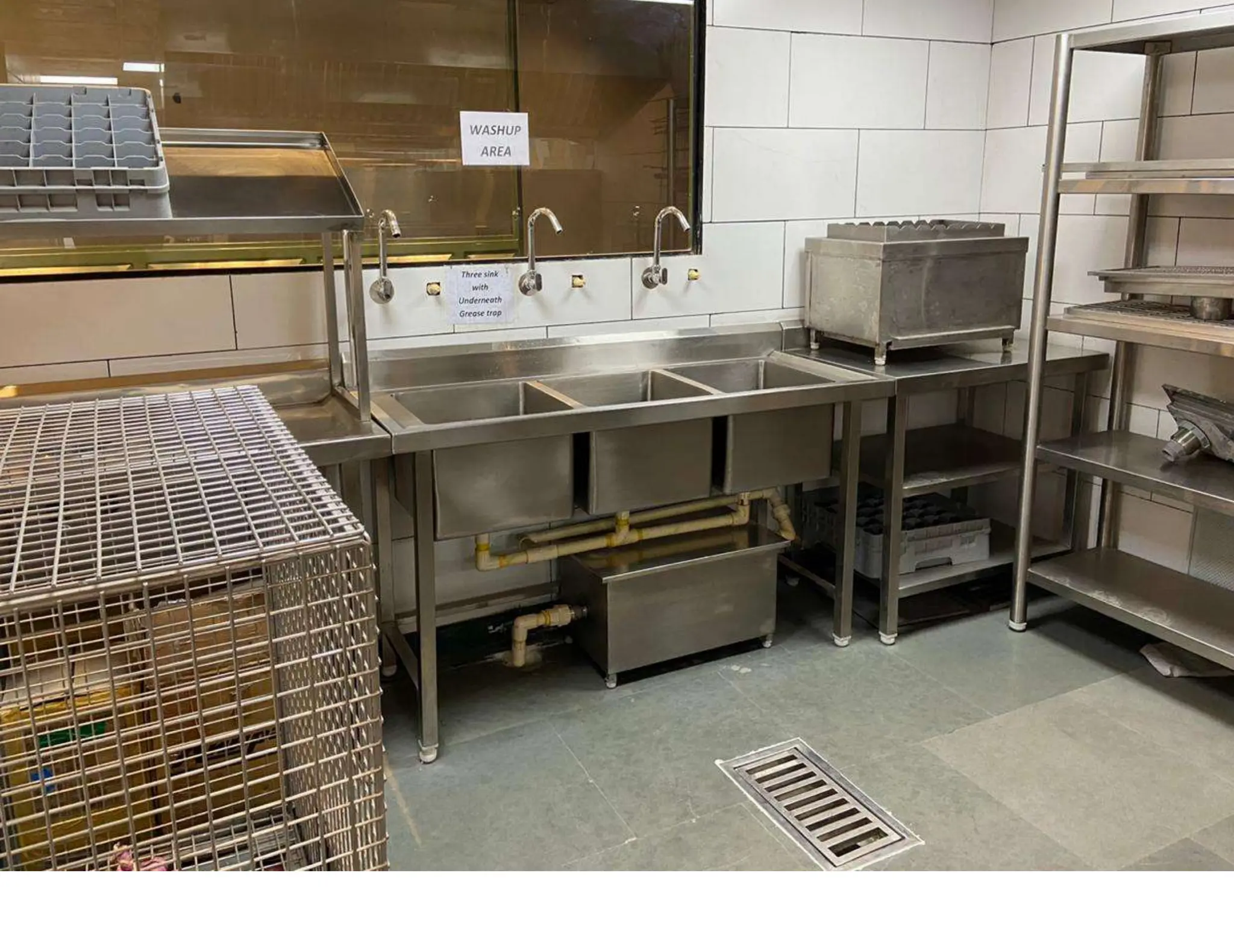 PRESTAIR MANUFACTURER OF DISPLAY COUNTER | PDF