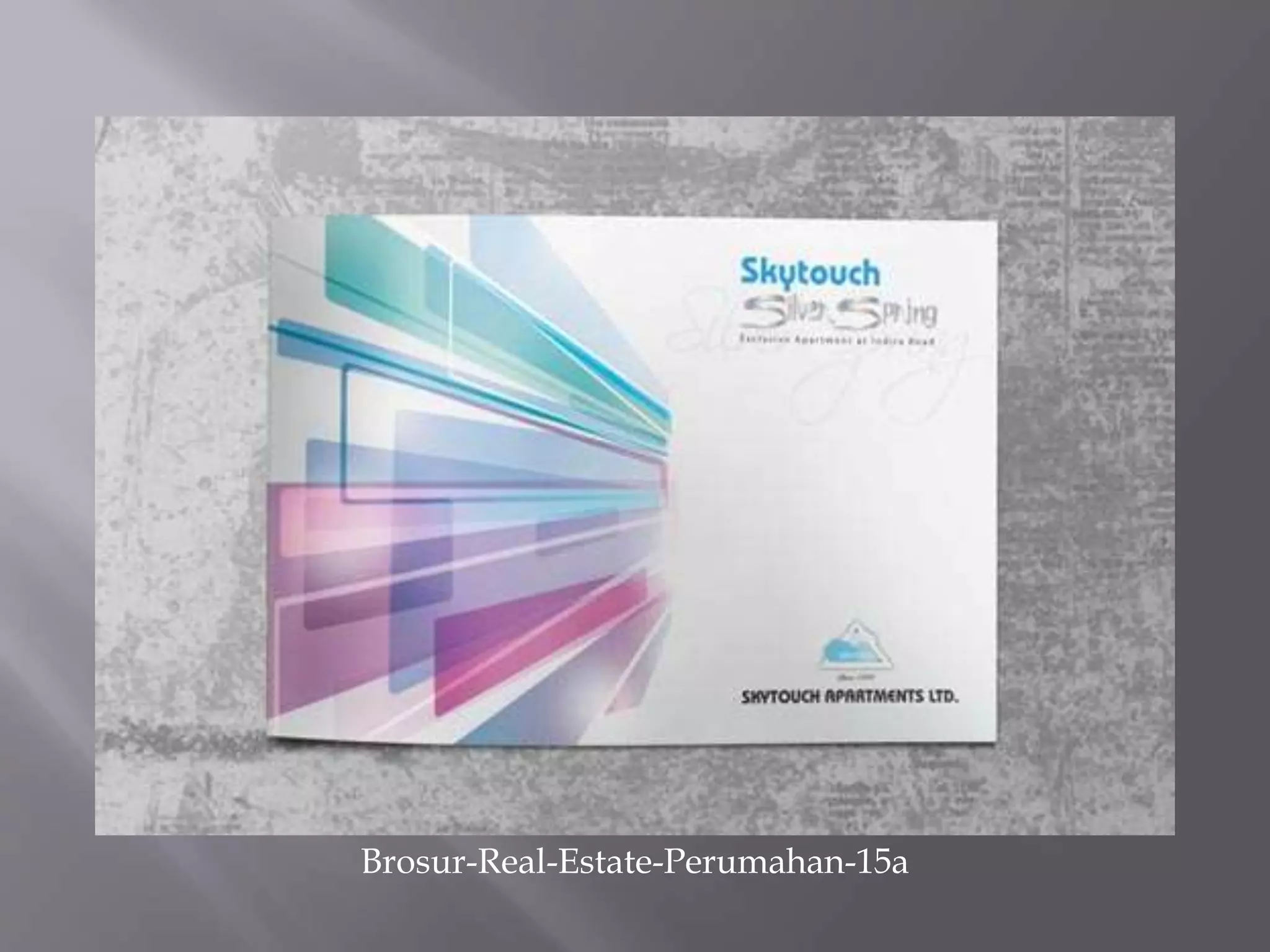 25 desain brosur real estate guna meraih pembeli prospektif