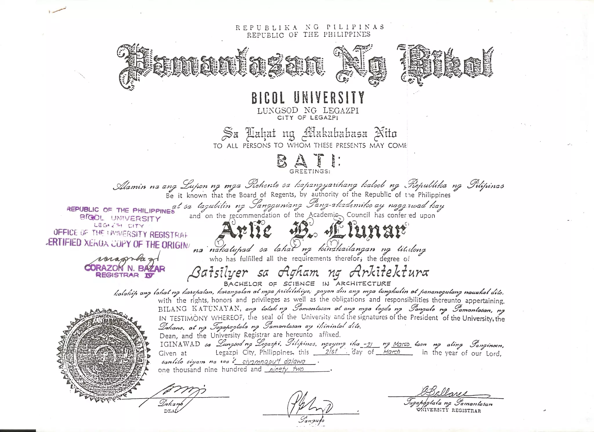 College-Diploma(B.S.Architecture).PDF