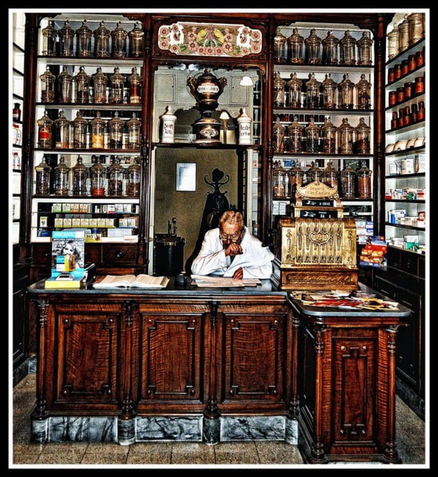 An old pharmacist in the apothecary | PDF