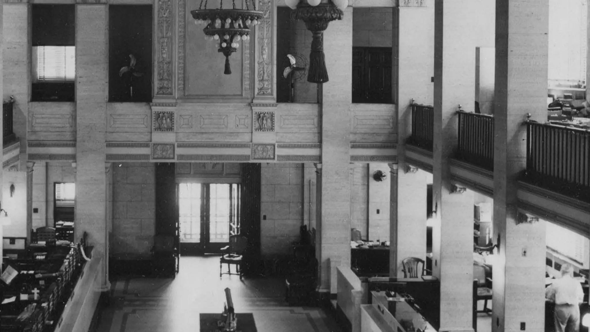 501 Procter St. Historical Renovation Slideshow | PPTX