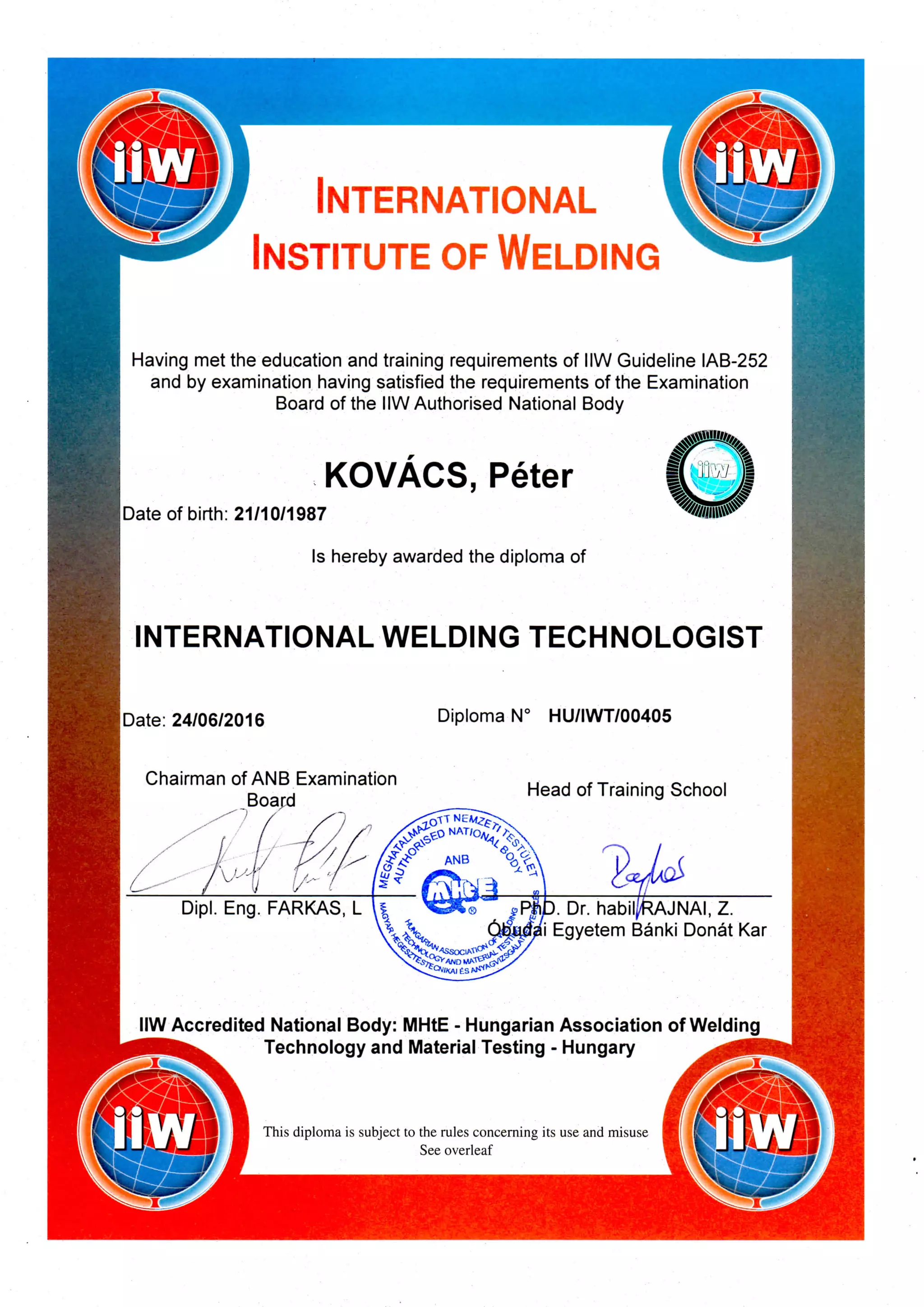 IWT diploma | PDF | Graduation | Personal Celebrations & Life Events