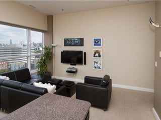 700 King Street West UPH2 | PPT