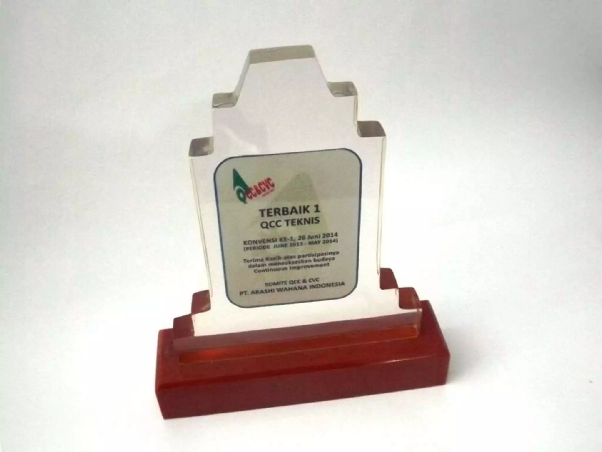 9 Contoh Desain Plakat Award Medali Penghargaan | PPT