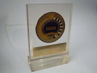 9 Contoh Desain Plakat Award Medali Penghargaan | PPTX