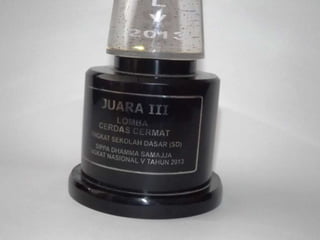 9 Contoh Desain Plakat Award Medali Penghargaan | PPTX