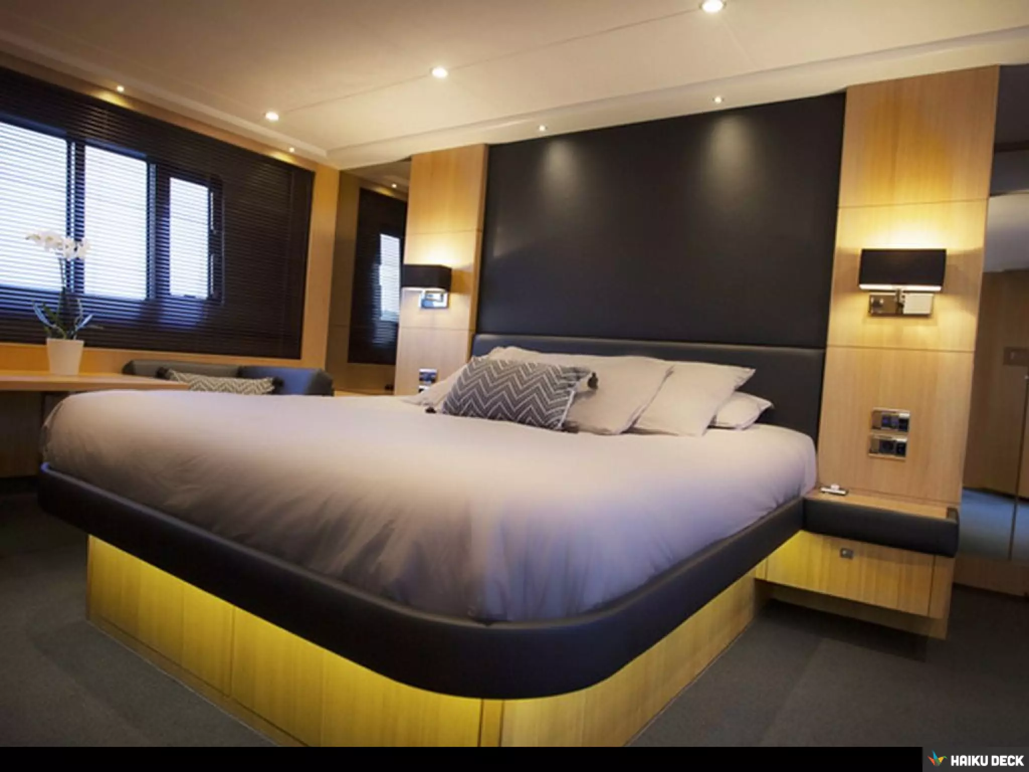 Princess 72 Fly | PPT