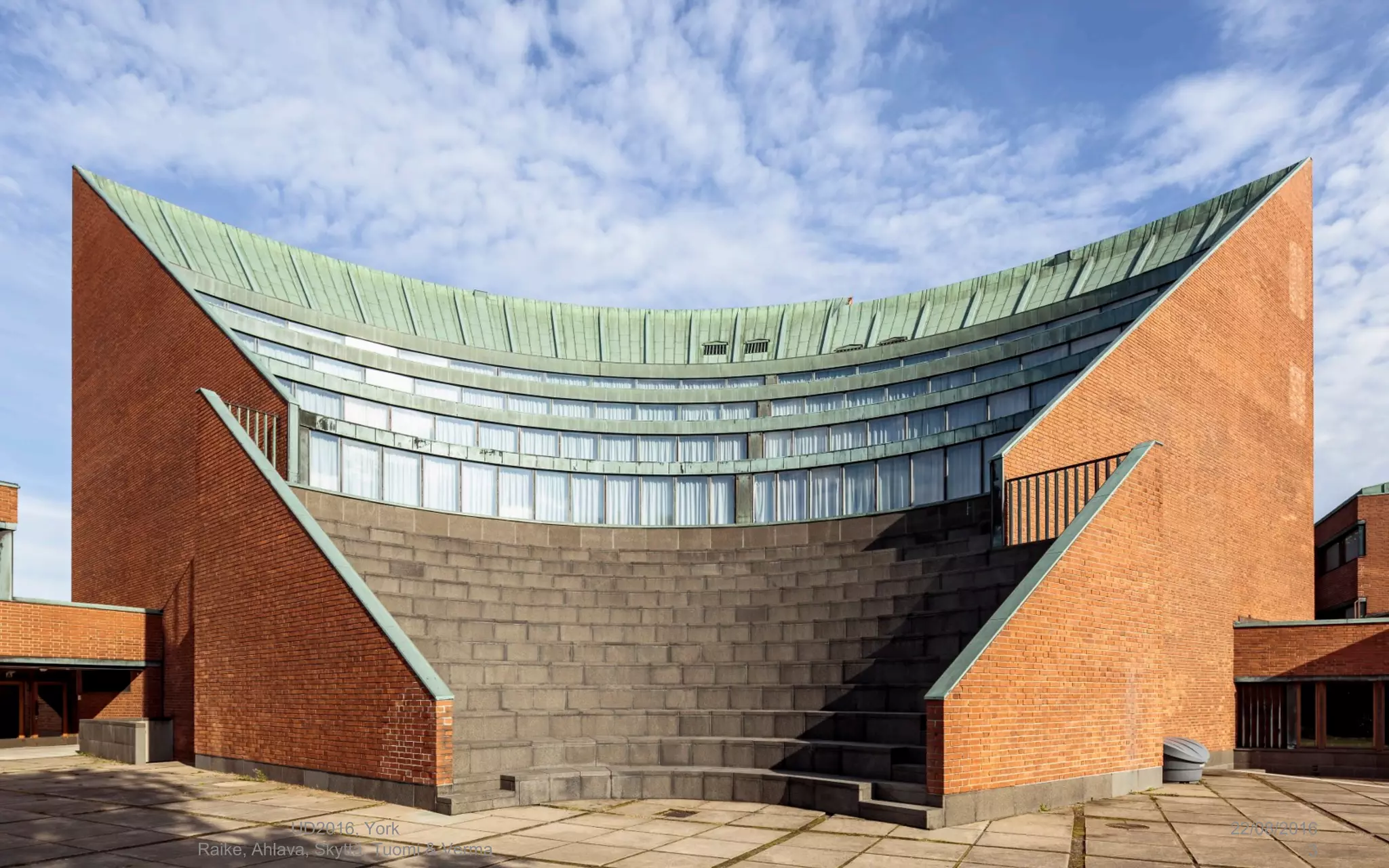 Aalto University Undergraduate Centre UD2016 presentation | PDF