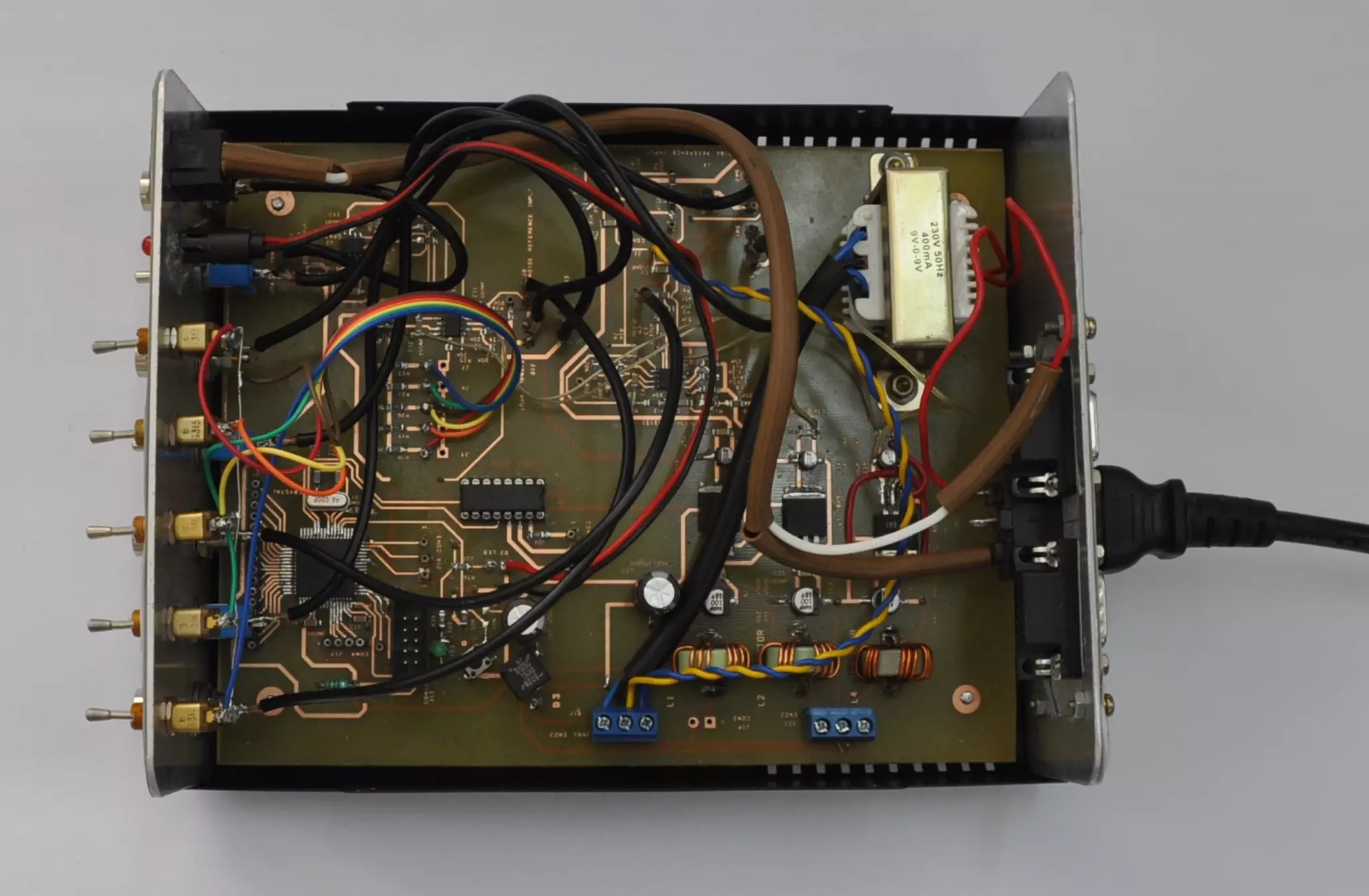 Adaptive filter based harmonic analyzer using a microcontroller | PPT