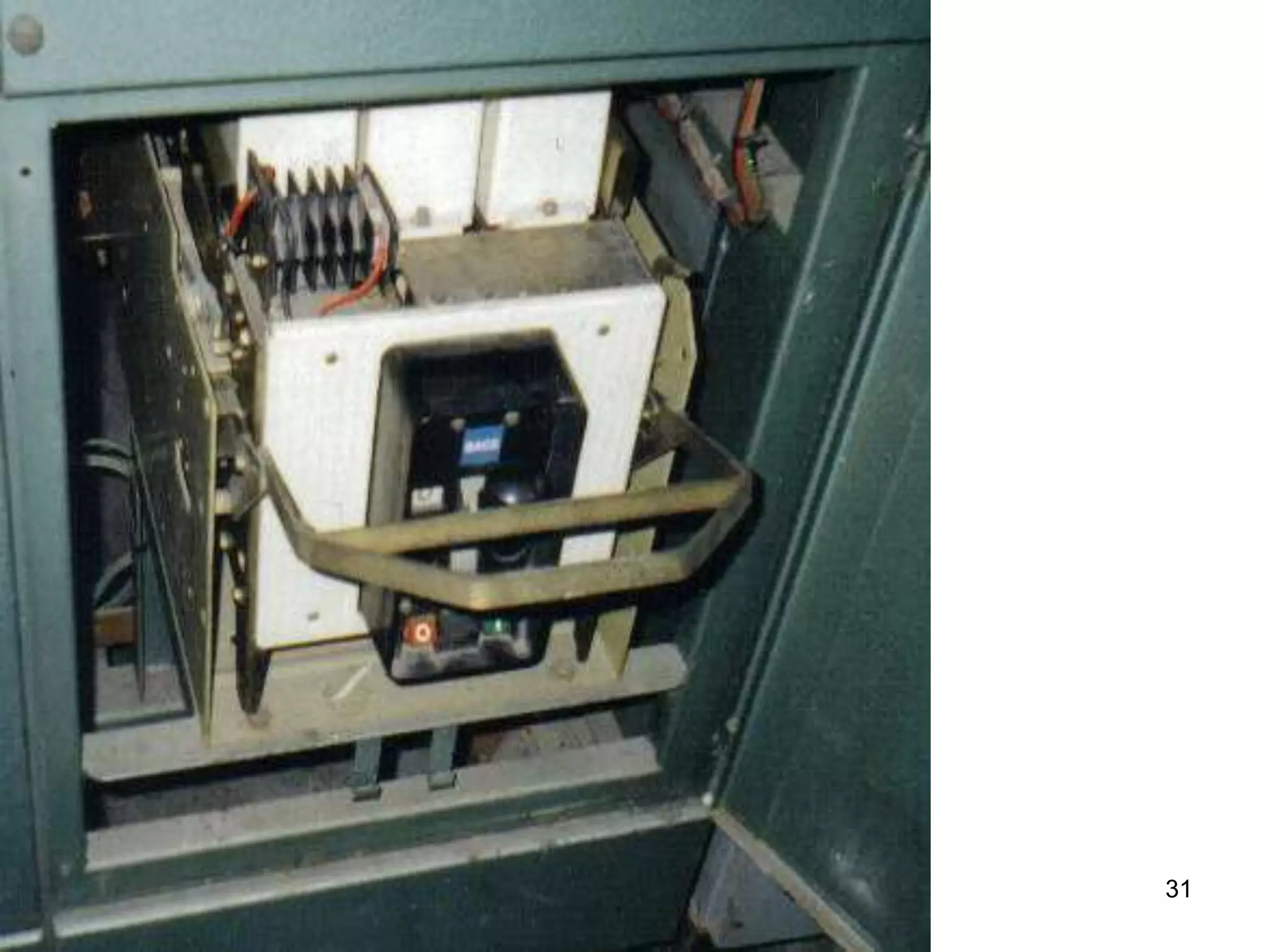 AIR CIRCUIT BREAKER & MCCB.ppt