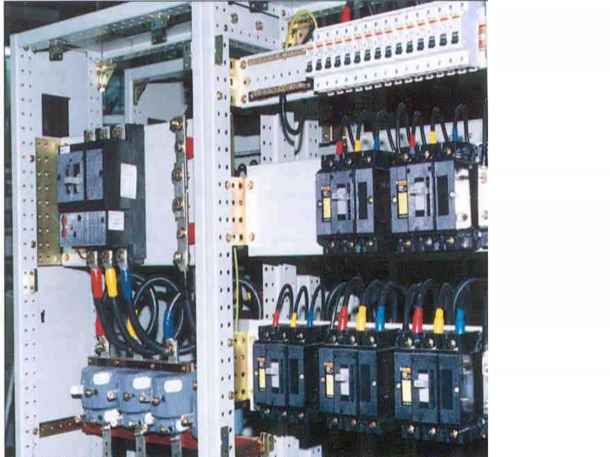 AIR CIRCUIT BREAKER & MCCB.ppt