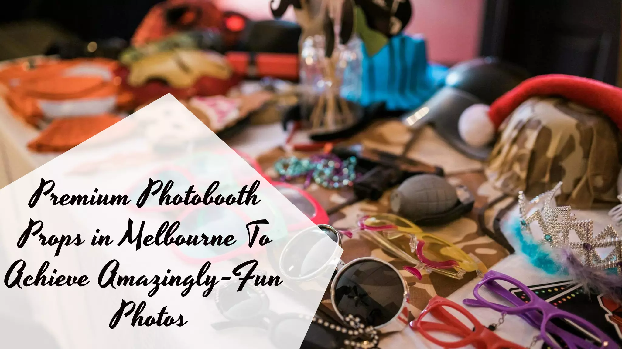 Amazing Open Photobooth Arrangements with Premium Photobooth Props in ...