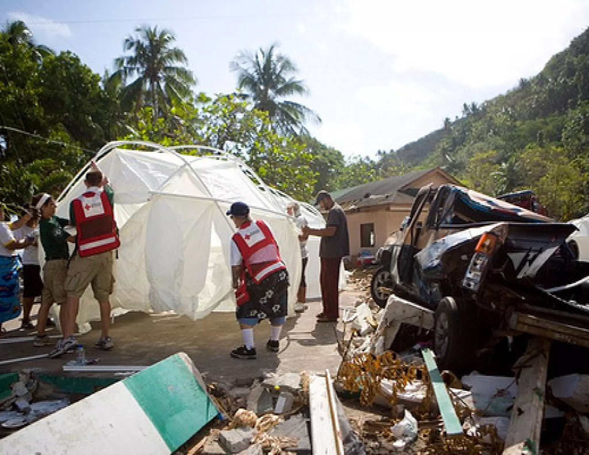 Red Cross Tsunami Relief American Samoa(pacificeyewitness.org) | PDF