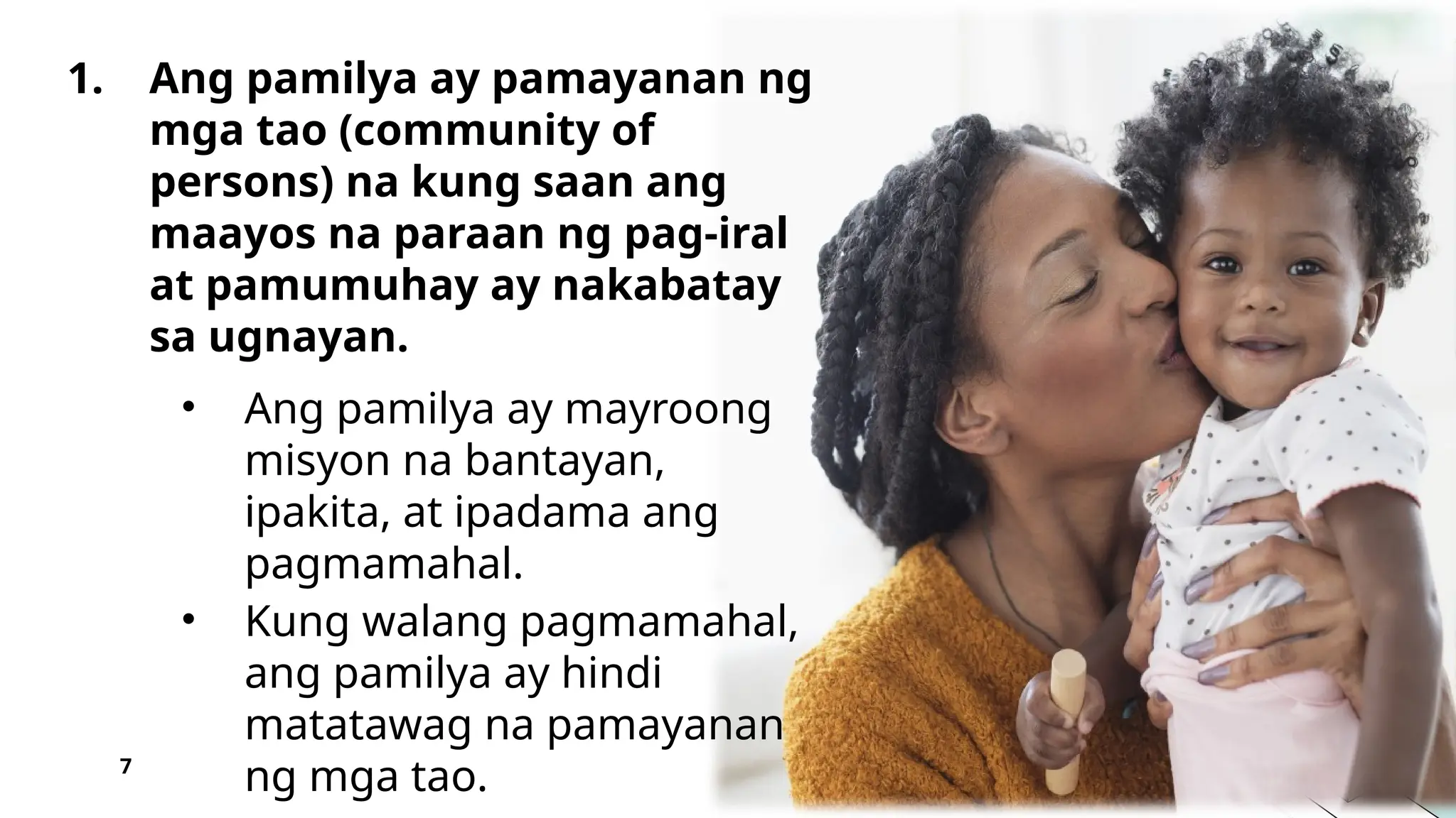 Ang Pamilya Bilang Likas na Institusyon.pptx