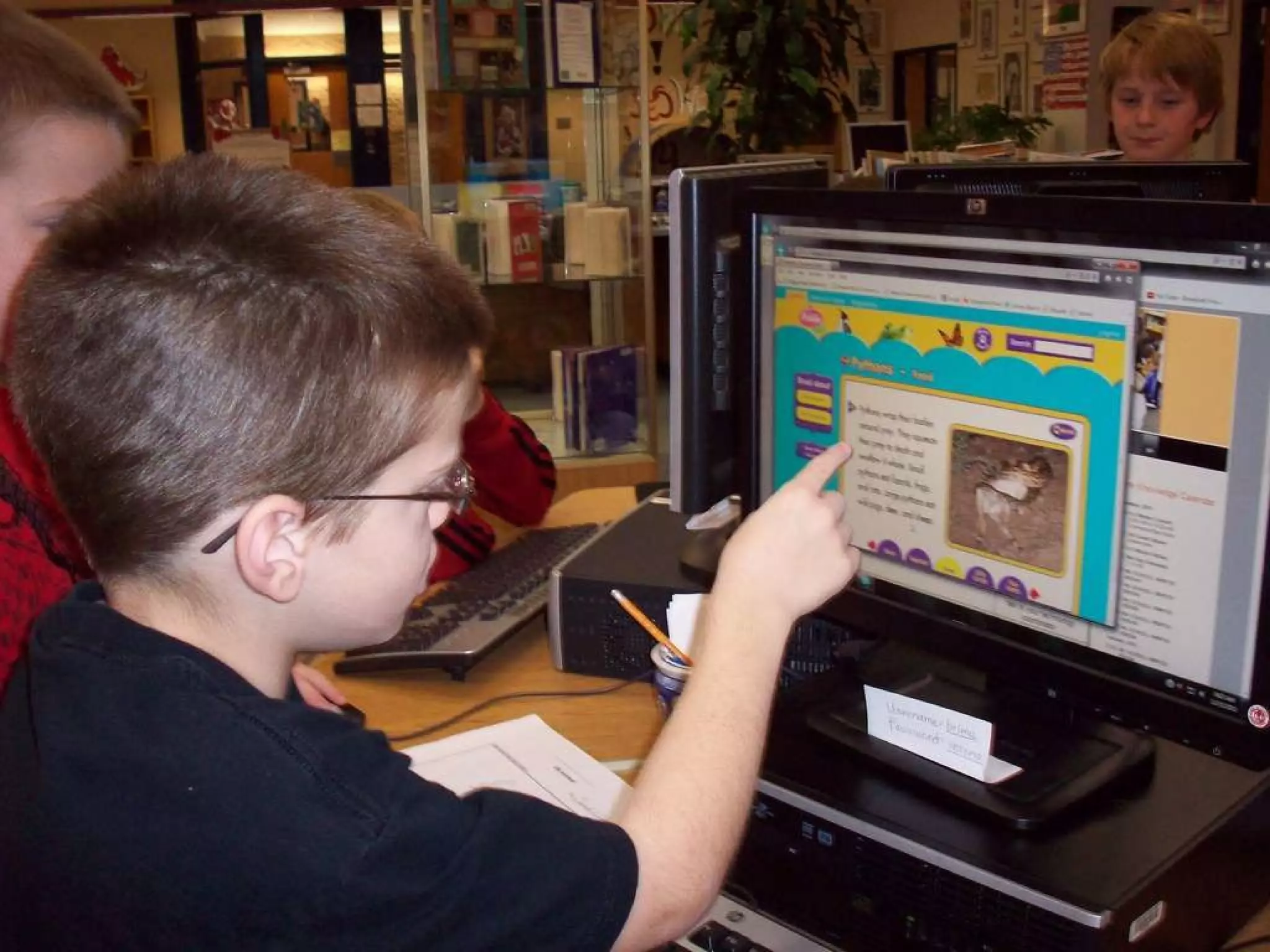 Animal Research Using PebbleGo | PPT