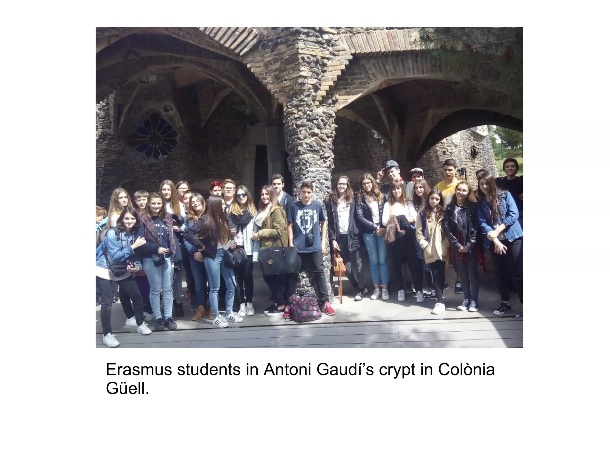 Antoni Gaudí_Spanish history icon | PPT