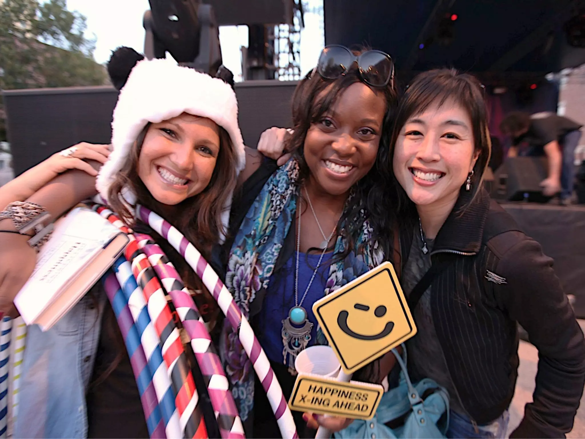 Apas sao paulo jenn lim delivering happiness | PPT