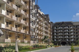 ARISTA PLACE RFO RESORT TYPE CONDO IN PARANAQUE NEAR AIRPORT AND MALL ...