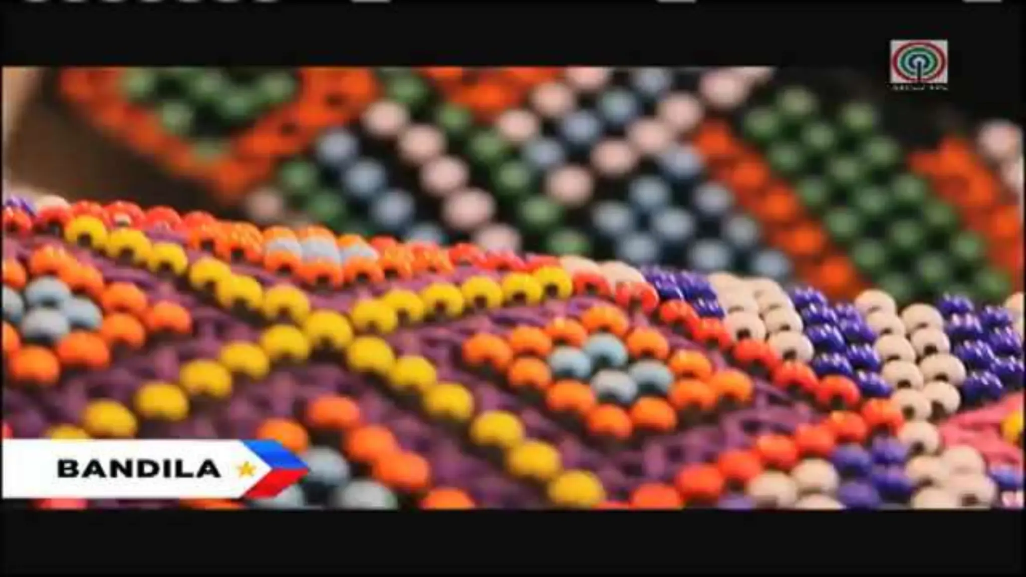 ARTS AND CRAFTS OF MINDANAO;textiles.pptx