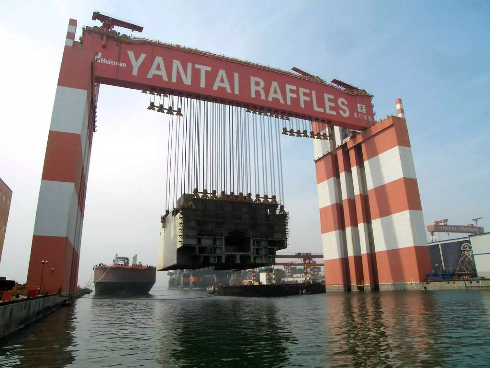 Assembly of World's Largest Pipe Lay Vessel | PPT