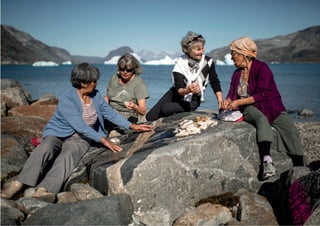 Visual Communication in Adventure Travel | PPT