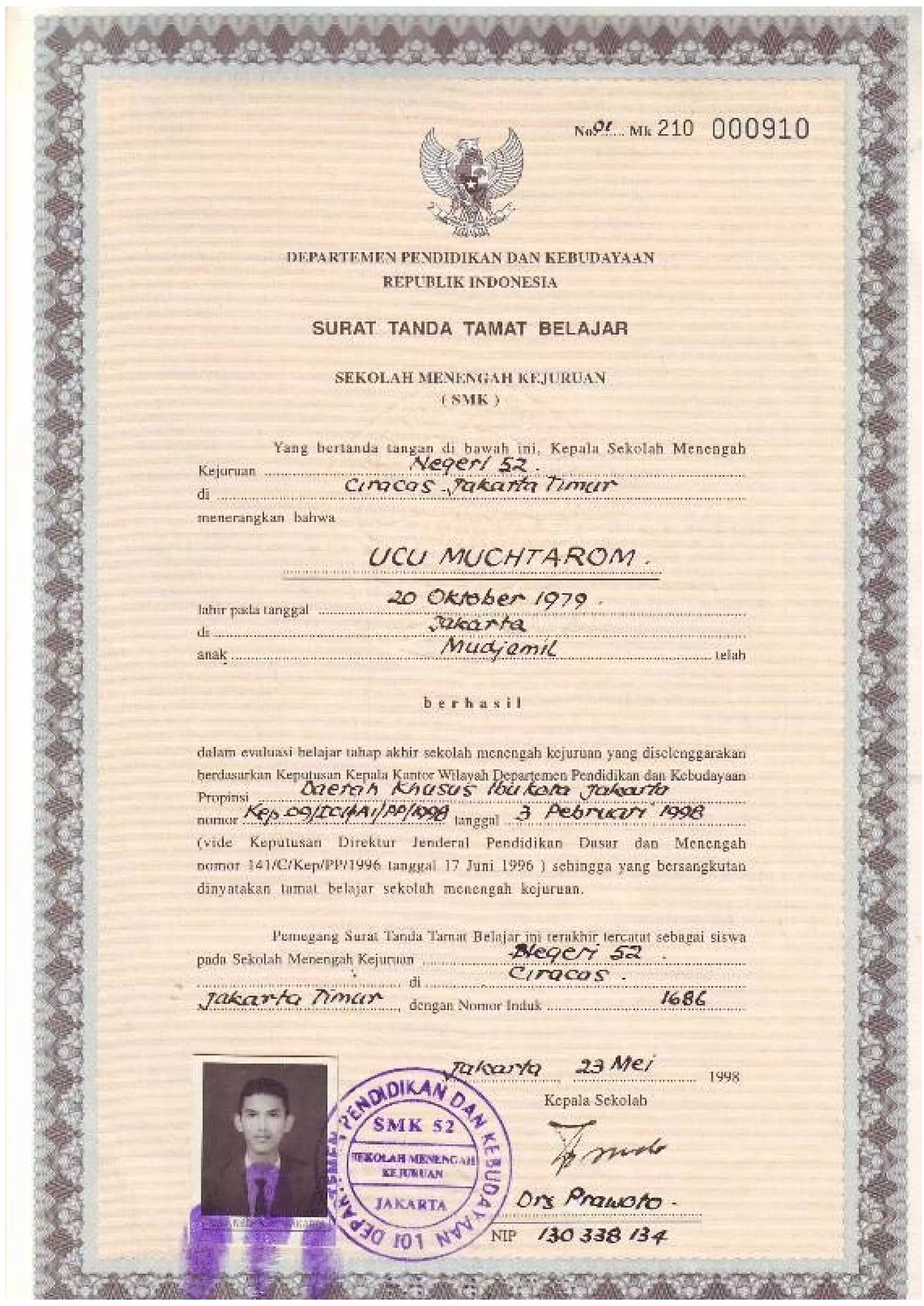 CV_Lengkap-Ucu_Muchtarom-2016 | PDF