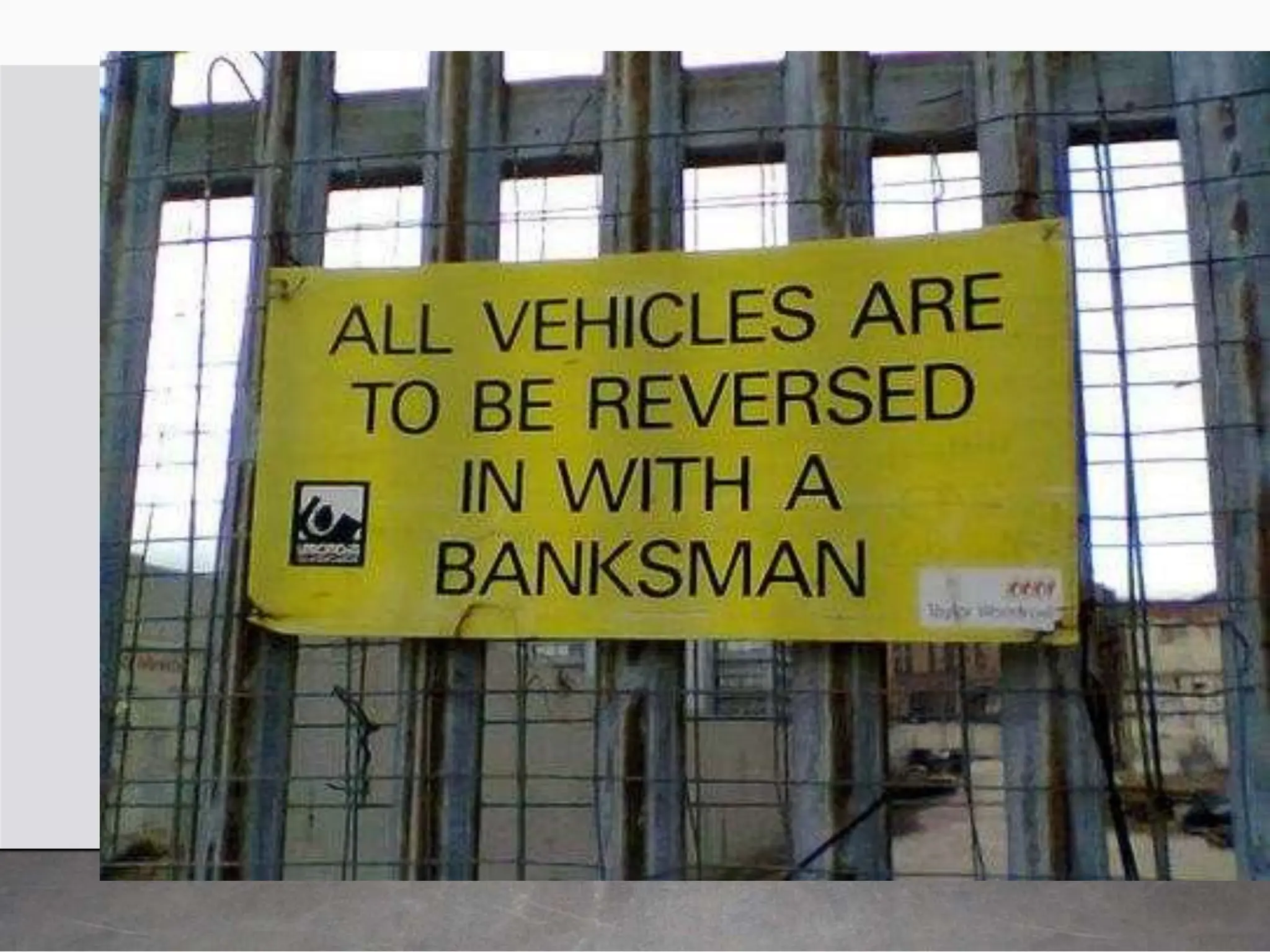 Banksman Awareness safety training ppt.pptx