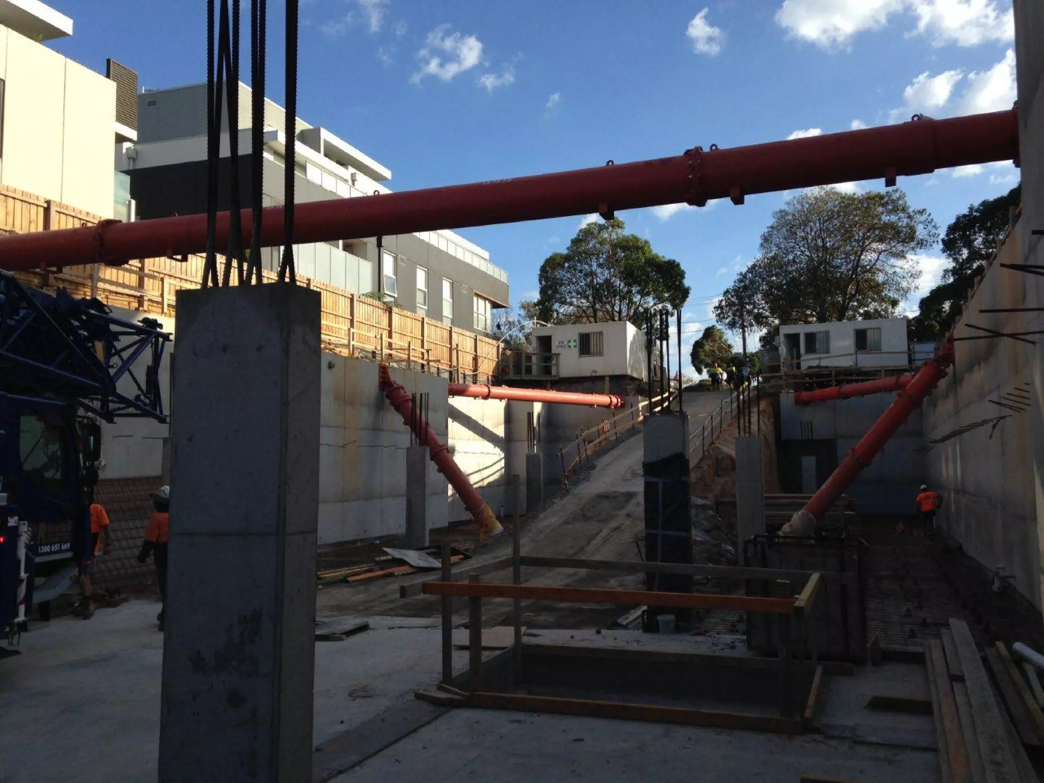 Basement support with hydraulic struts | PPT