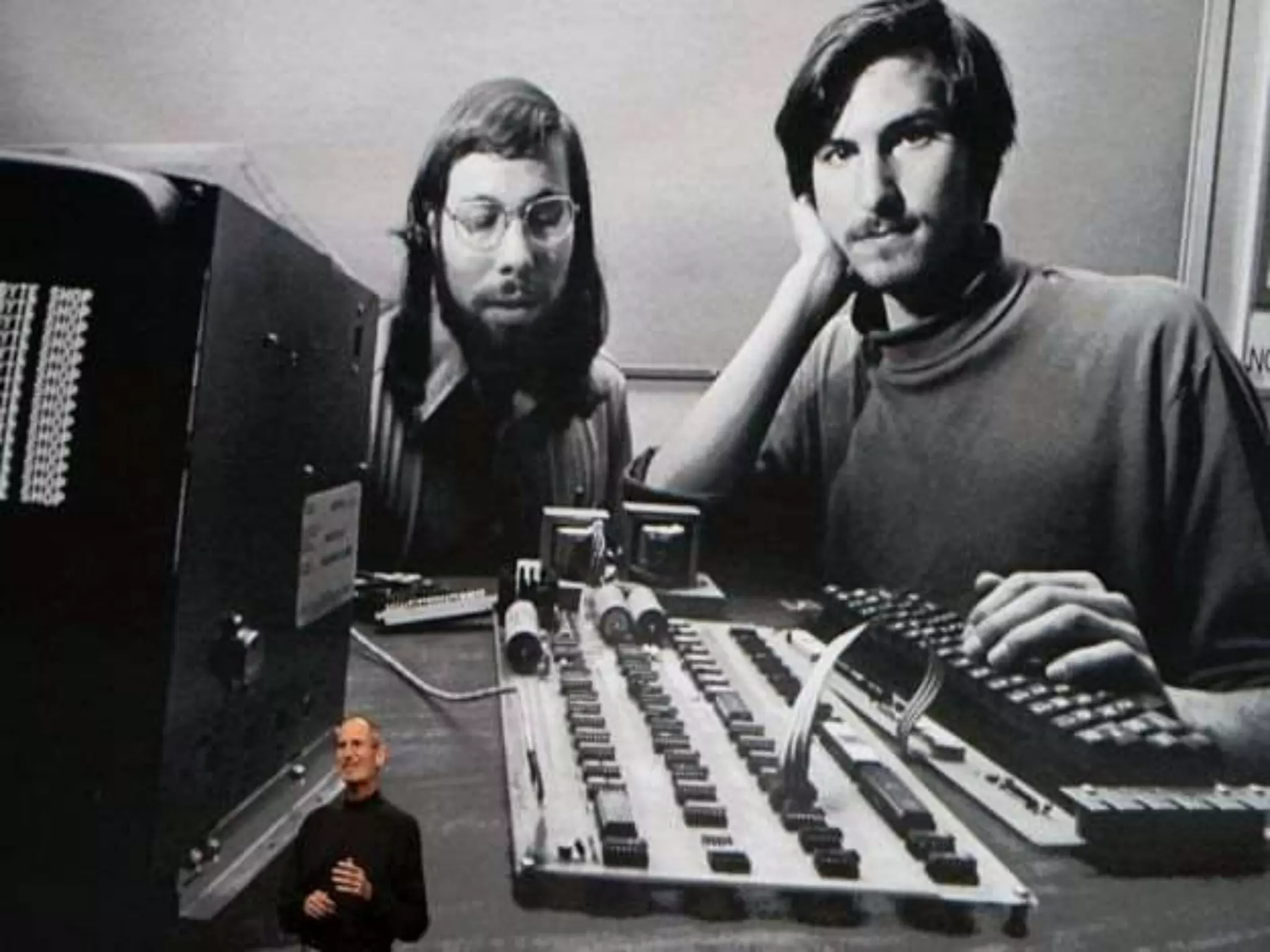 Bill gates vs steve jobs | PPTX