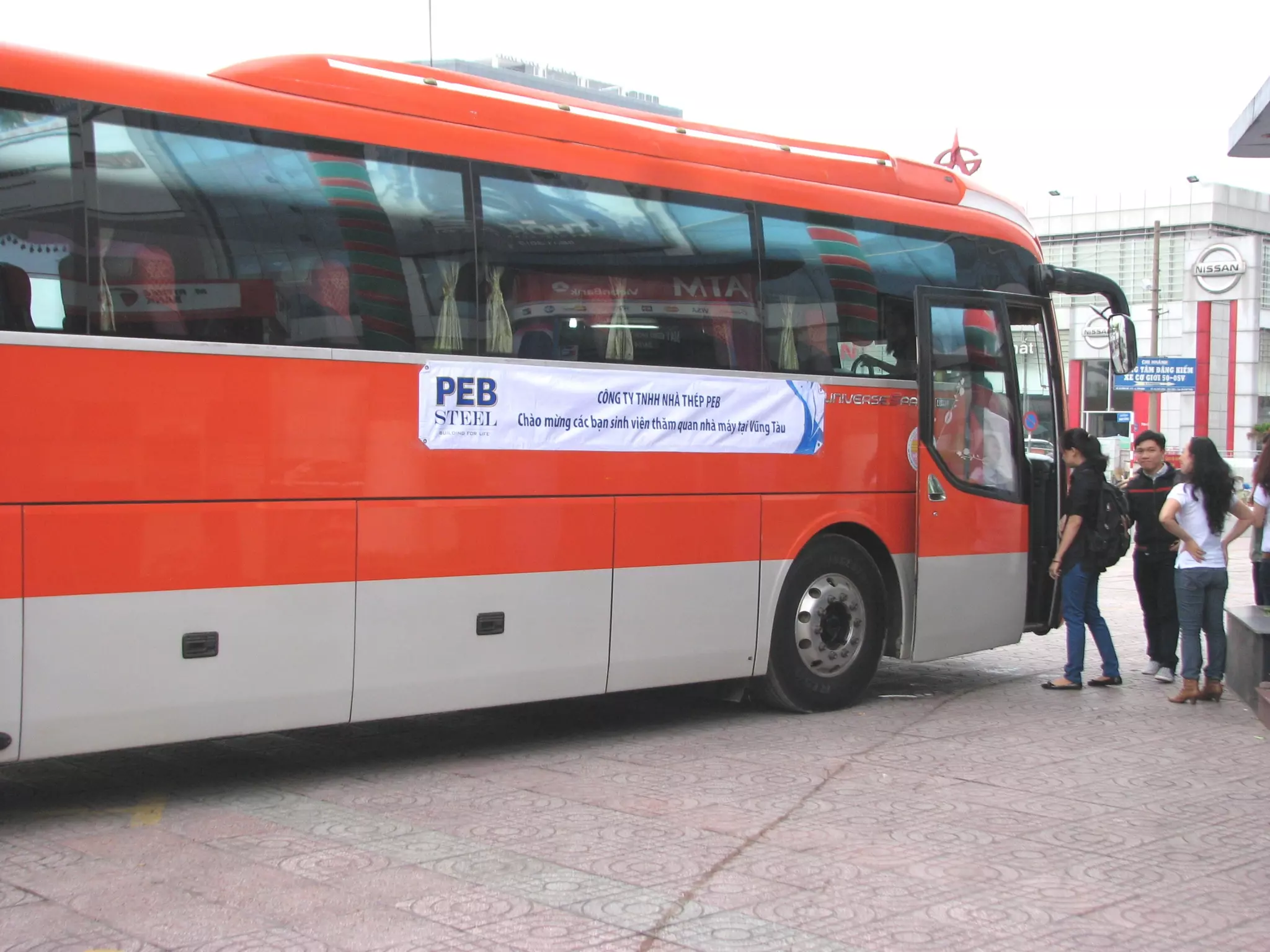 OVERVIEW OF STUDENT "FACTORY VISIT" AND TOUR, 2013 | PPT