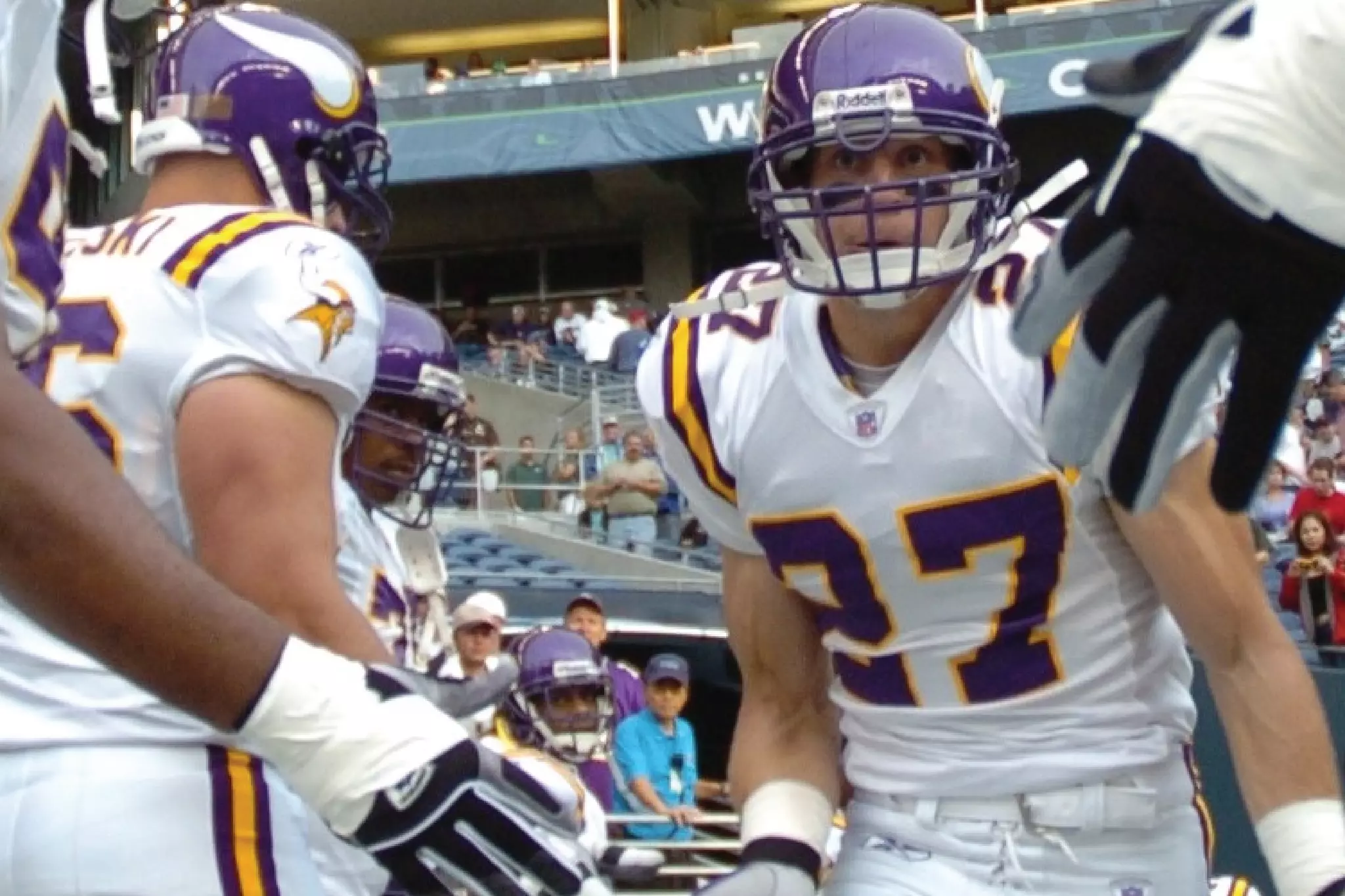 Brian Russell NFL - Field Shots | PPT