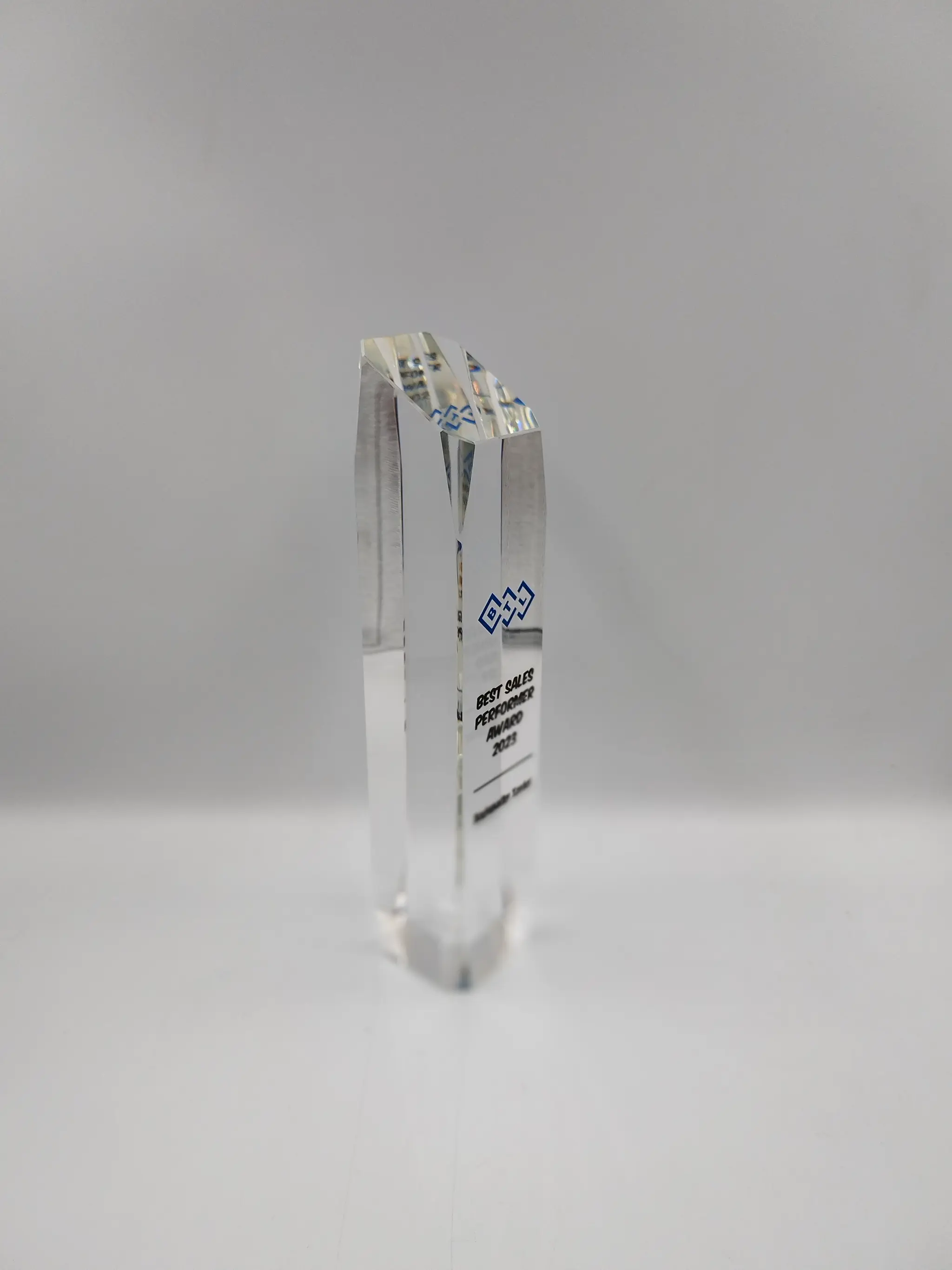 BTL Elegant Crystal Trophy by Clazz Trophy Malaysia | #1 Reliable ...