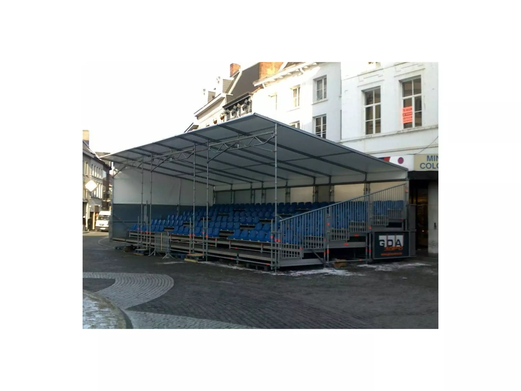 Overdekte tribunes Layher EV systeem | PPT