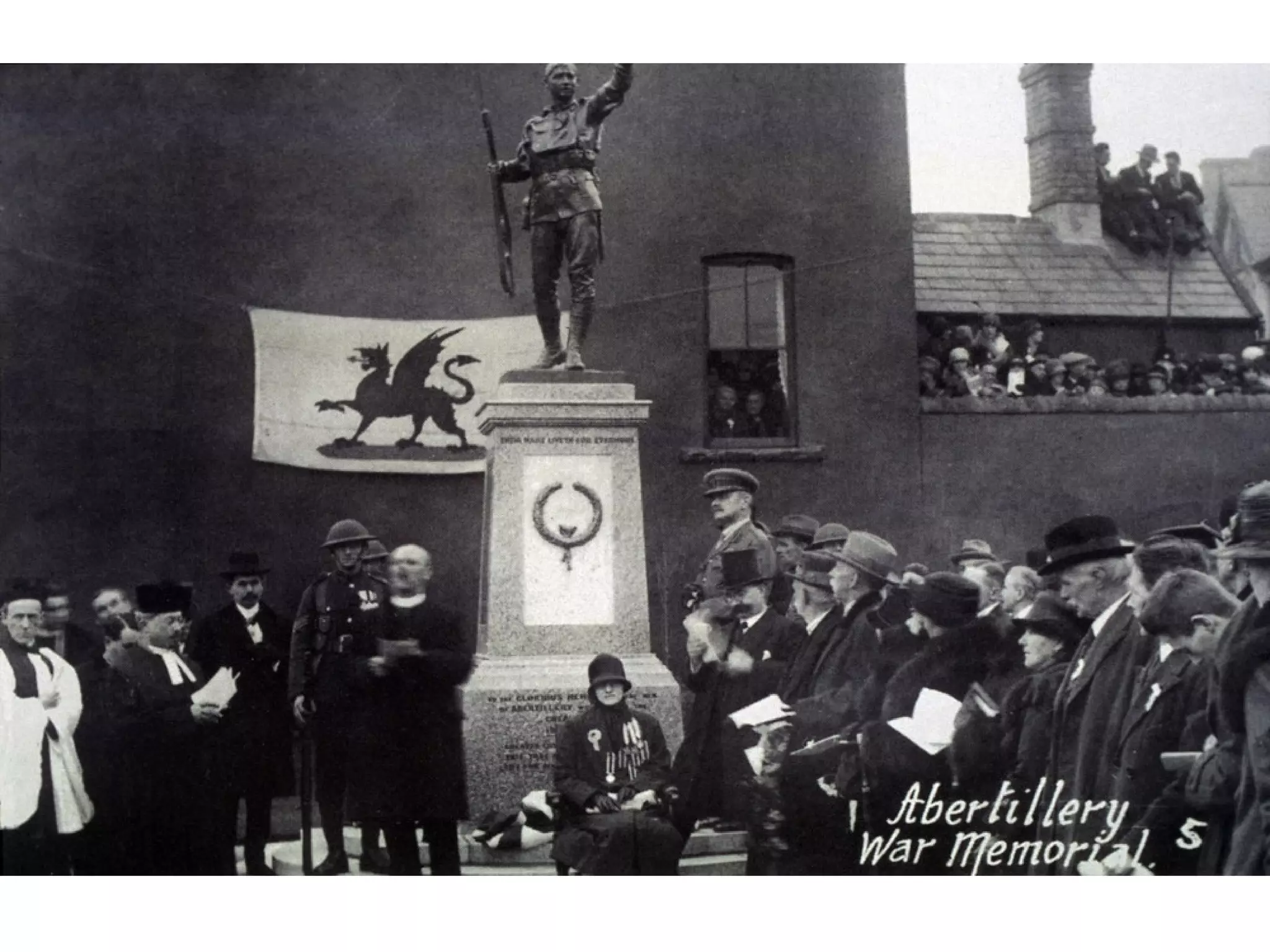 The Visual Culture of Remembrance - Catherine Moriarty | PPT