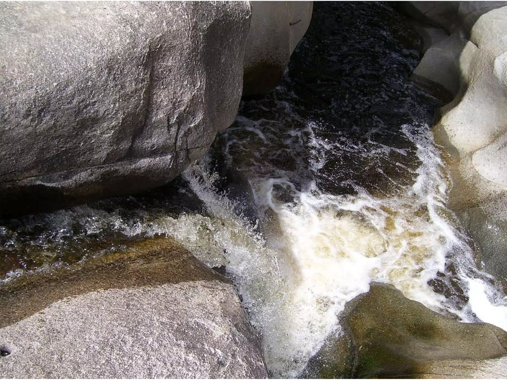 CABAÑAS CASCADA DE CABALANGO | PPT