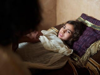 YESUS MEMBANGKITKAN ANAK PEREMPUAN YAIRUS | PDF