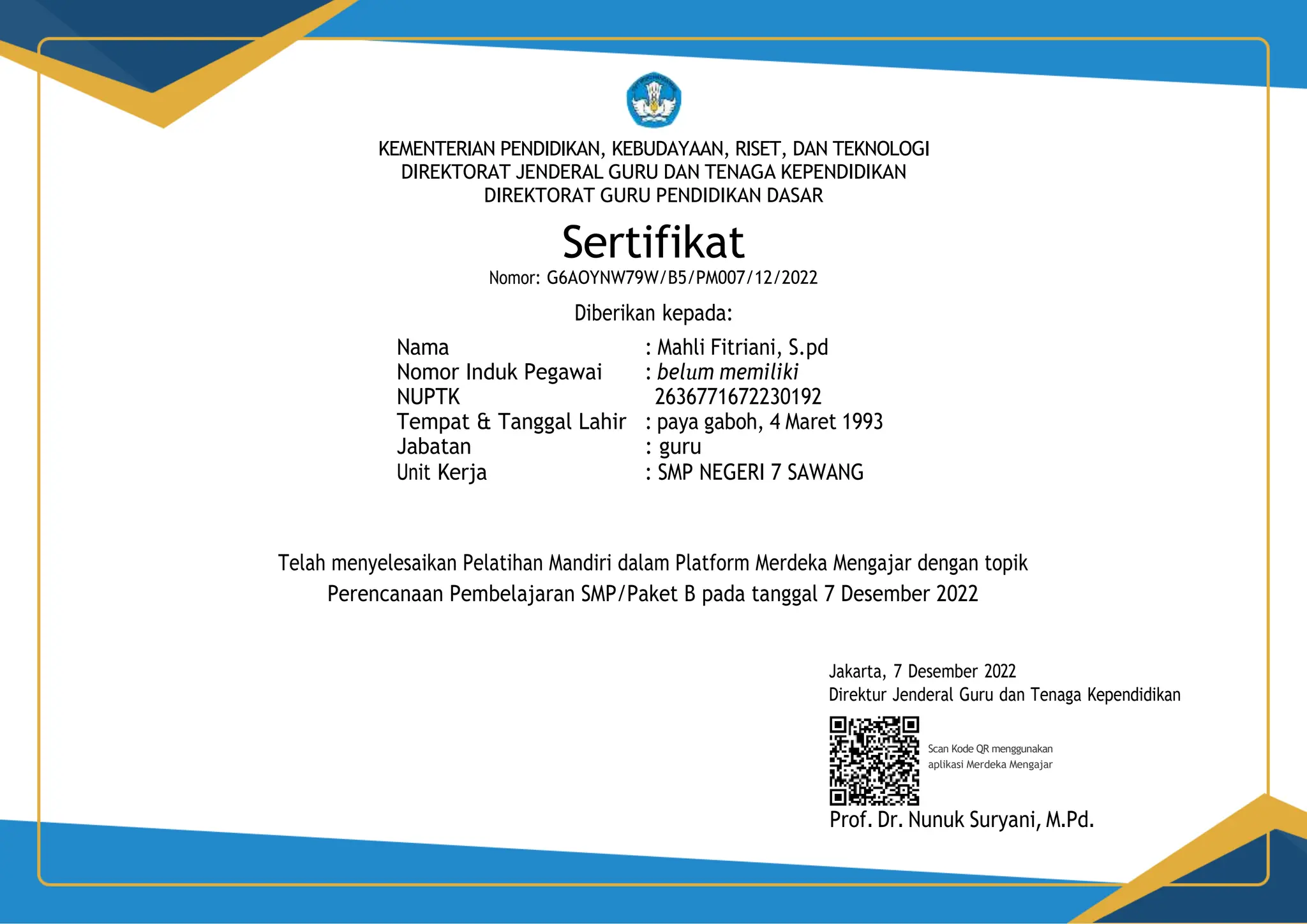 SERTIFIKAT BERMANFAAT BAGI SEMUA GURU - GURU | PPT