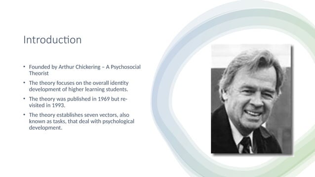 CHICKERING'S THEORY OF IDENTITY DEVELOPMENT.pptx