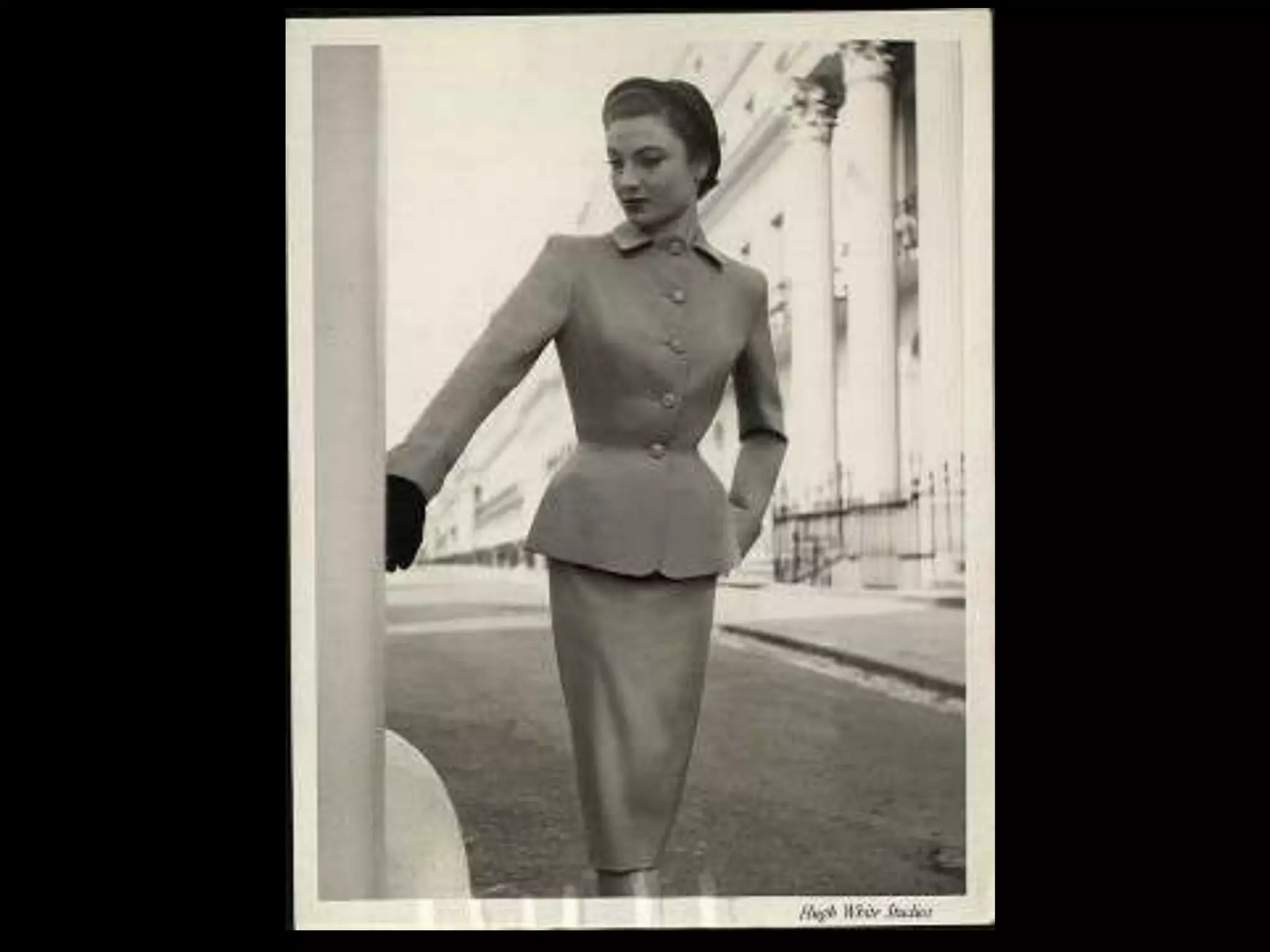 Christian Dior Powerpoint | PPTX