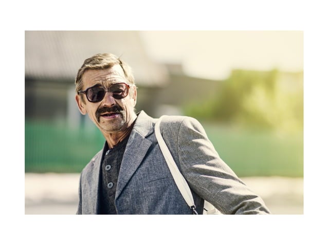 Describing outfits and style | PDF | Women\'s Outerwear | Women\'s Clothing