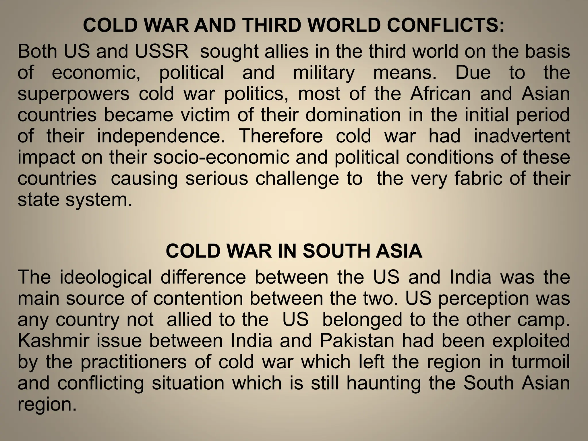 Cold War - IR (3zxzzxzxczxczxczxczxczxxzx).pptx