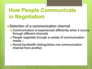 Communication in negotiation process.ppt